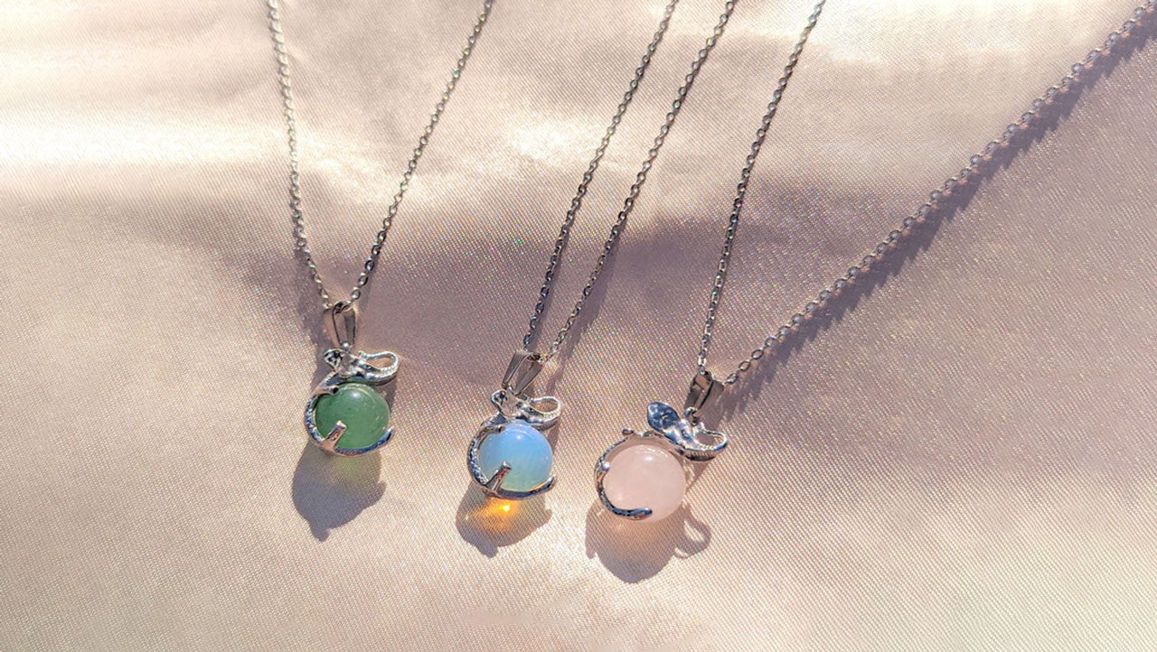 How To Personalize Your Name Necklace With Birthstones – Gogo Lush