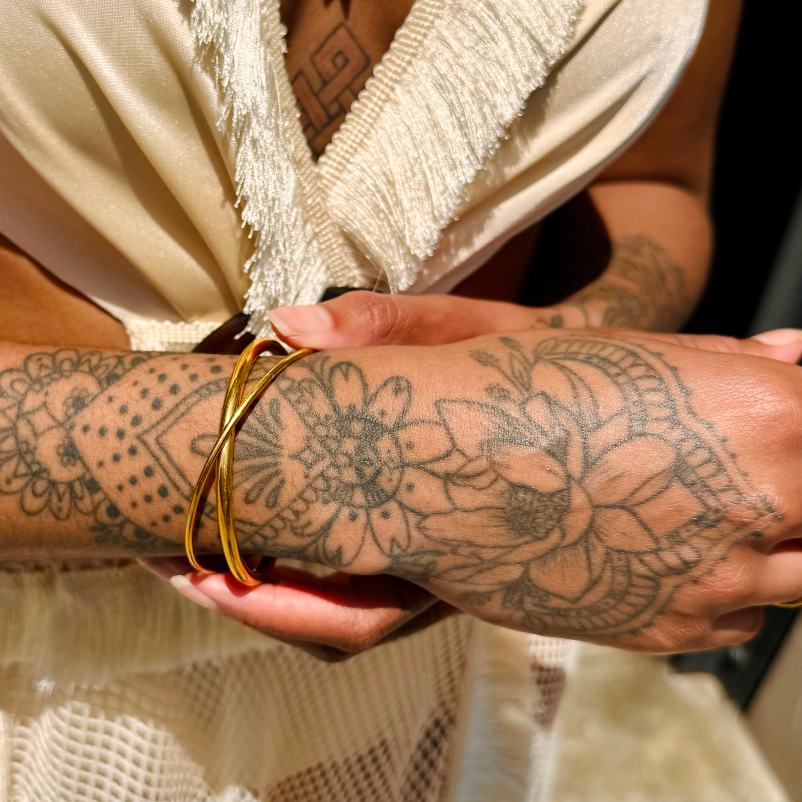 Crossed Cuff Bracelet | Gogo Lush